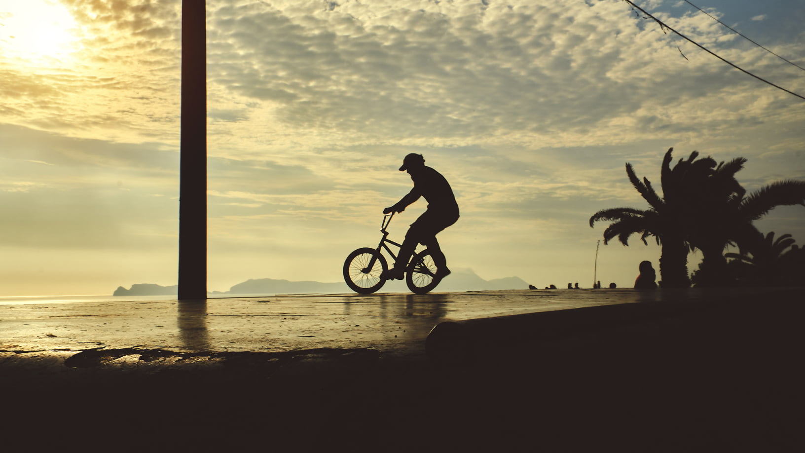 Explorando a cidade de forma radical: esportes urbanos em destaque, com ...